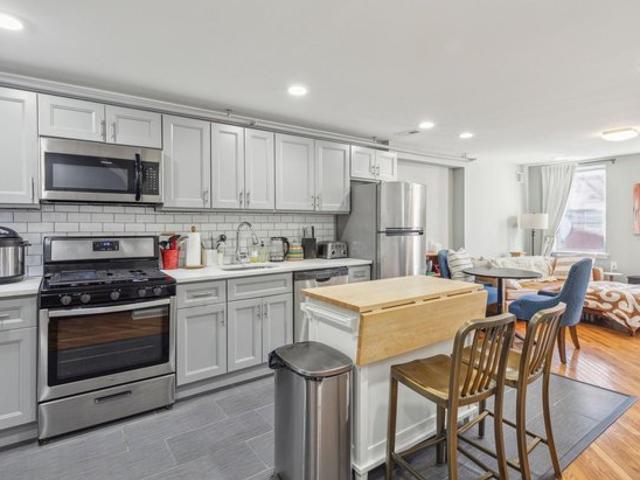 1711 S 6th St, Philadelphia, PA 19148