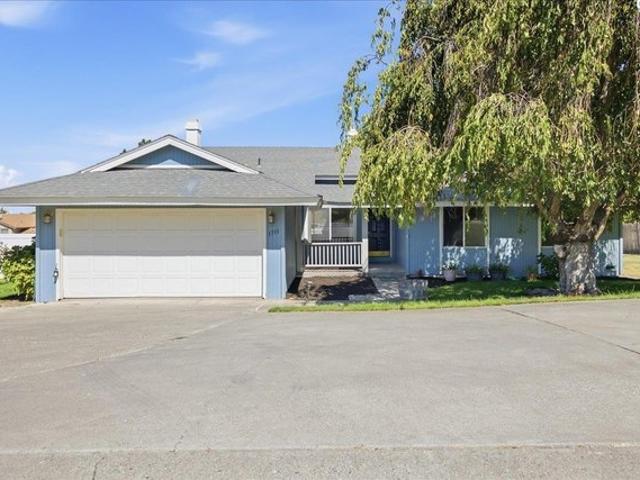 1711 S Kent St, Kennewick, WA 99337