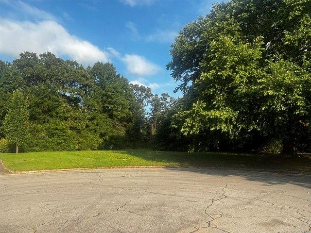 1711 S Kings Rd, Okmulgee, OK 74447