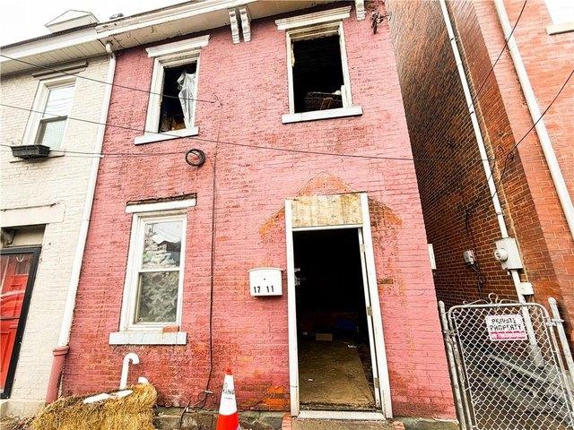 1711 Sarah St, Pittsburgh, PA 15203