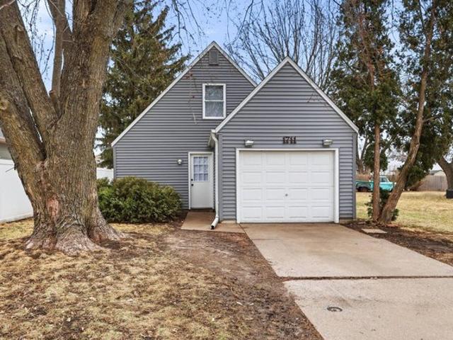 1711 W 59th St, Davenport, IA 52806