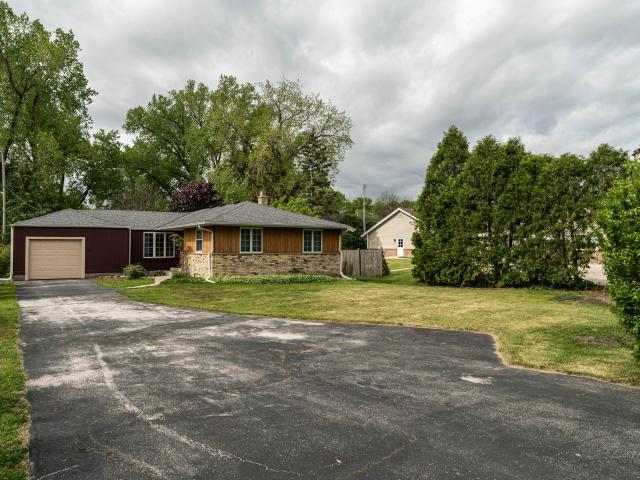 1711 W Mill Rd