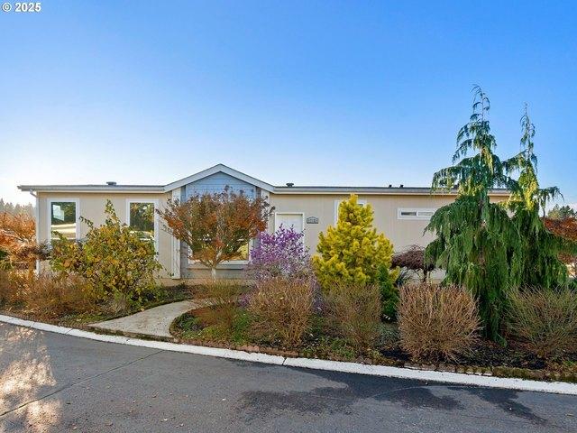 17123 SW Eldorado Dr, Portland, OR 97224