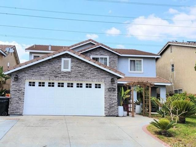 17120 La Tierra Cir, Fontana, CA 92337