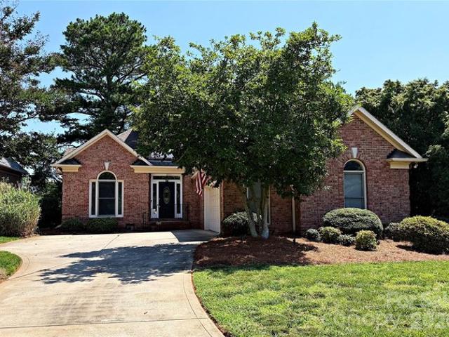 17120 Players Ridge Dr, Cornelius, NC 28031