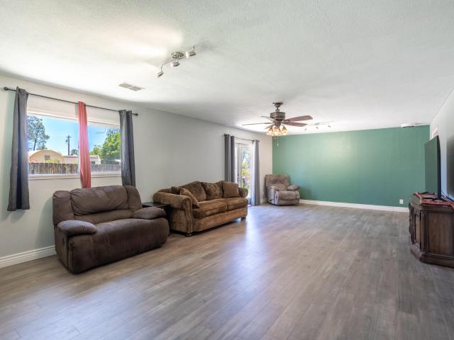 17125 Zanita Trail