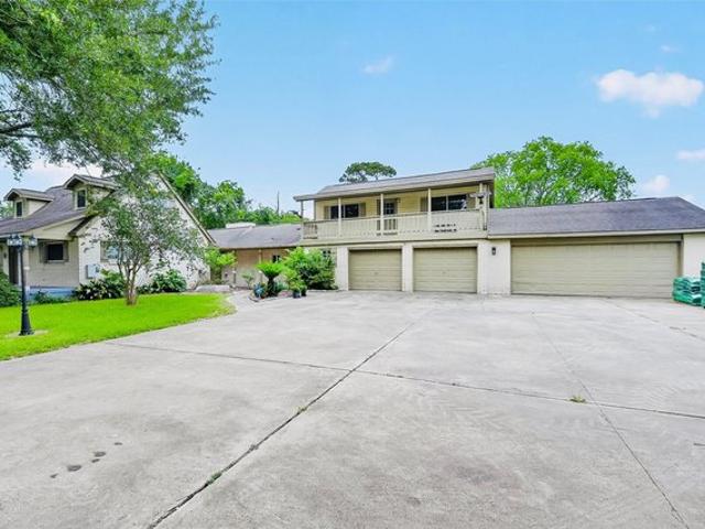 17125 County Road 127, Pearland, TX 77581
