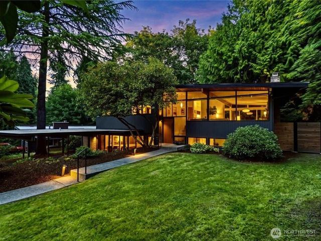17128 2nd Ave SW, Normandy Park, WA 98166
