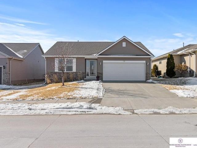 17129 Colony Dr, Omaha, NE 68136