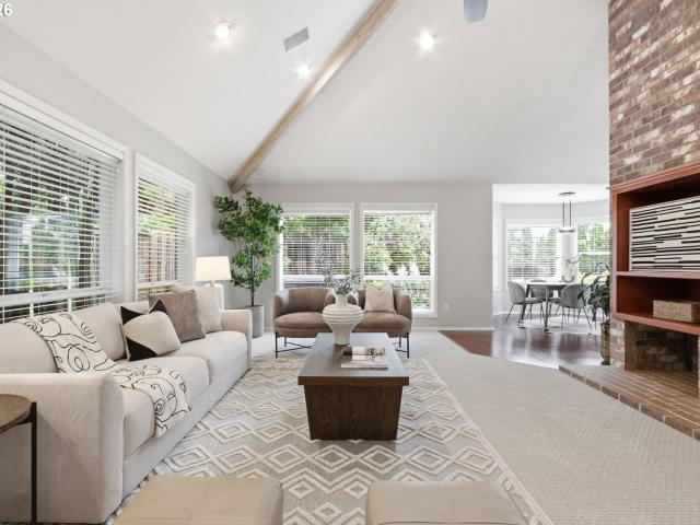 1712 nw caxton ct