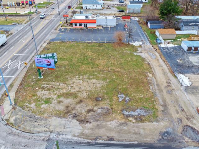 1712 N Bloomington St, Streator, IL 61364 | MLS #12533 | Compass