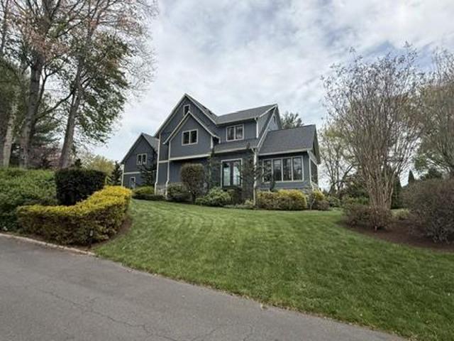 1712 Abbey Oak Drive