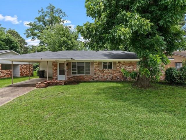 1712 Bradley St, Bossier City, LA 71112