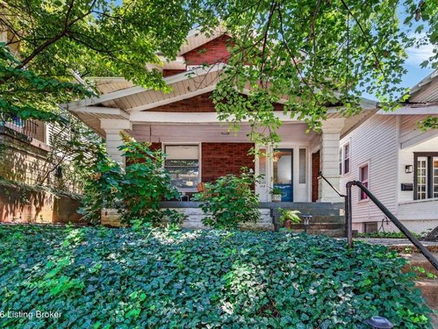 1712 Edgeland Ave, Louisville, KY 40204