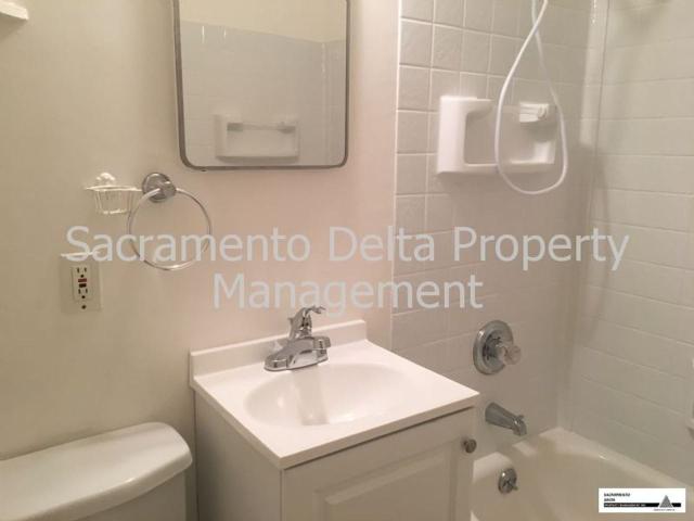1712 F St #4 Downstairs 1bed/1bath 1 Bedroom Apartment for Rent at 1712 F St, Sacramento, CA 95811