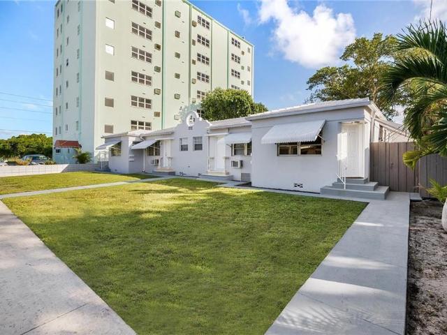1712 Pierce St, Unit 2, Hollywood, FL 33020 | MLS #B26006 | Compass