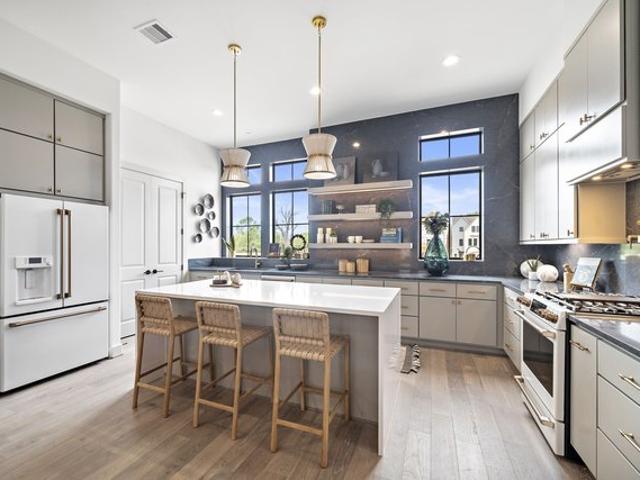1712 Sedola Ln, Houston, TX 77055