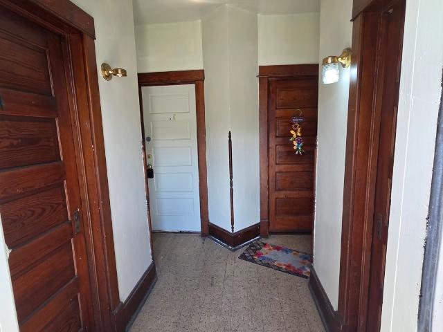 1712 W 7th Street