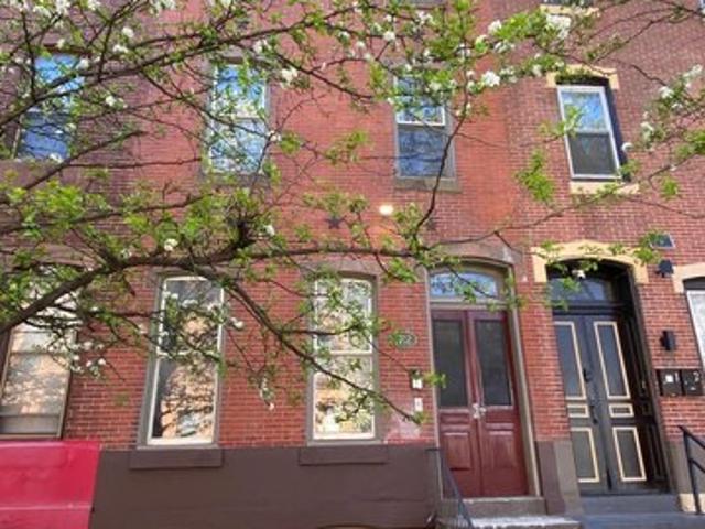 1712 W Diamond St, Philadelphia, PA 19121