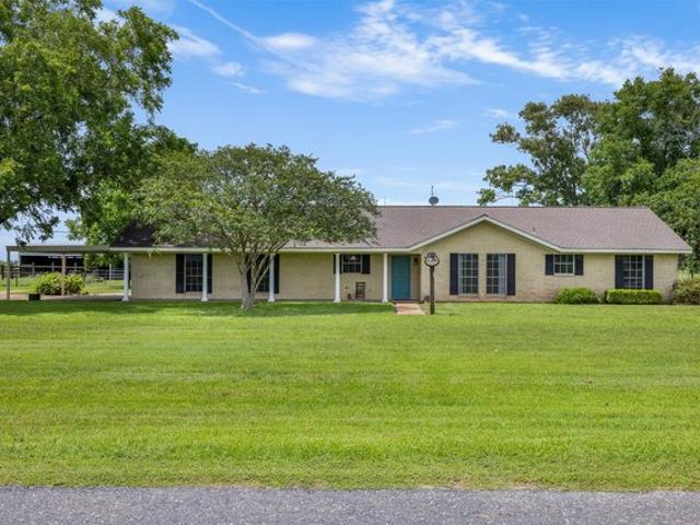 17132 County Road 268, East Bernard, TX 77435