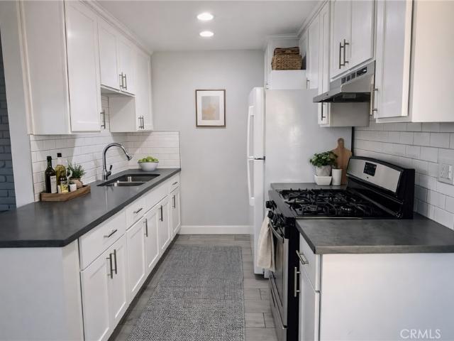 17132 Emerald D