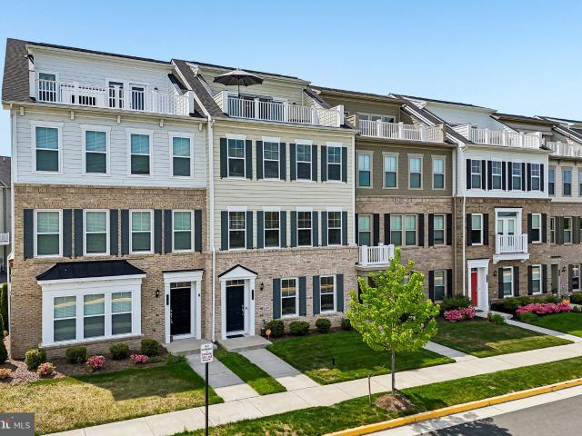 17139 Branched Oak Rd, Dumfries, VA 22026 | MLS #VAPW2117 | Compass