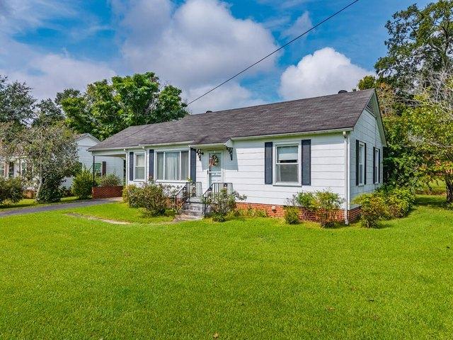 17139 Okahoma St, Coffeeville, MS 38922