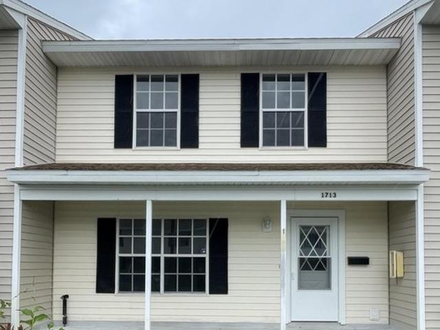1713 Manor Dr NE, Palm Bay, FL 32905