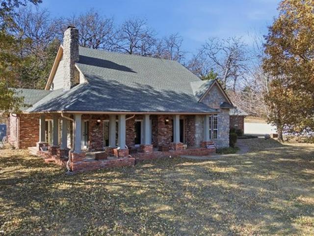 1713 Morningside Dr, Okmulgee, OK 74447