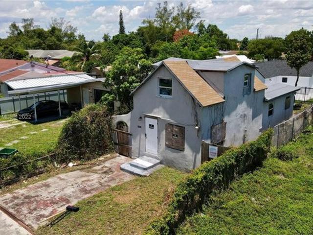 1713 NW 76th Ter, Miami, FL 33147