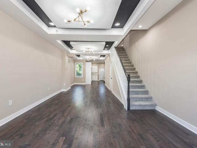 1713 N Bond Street