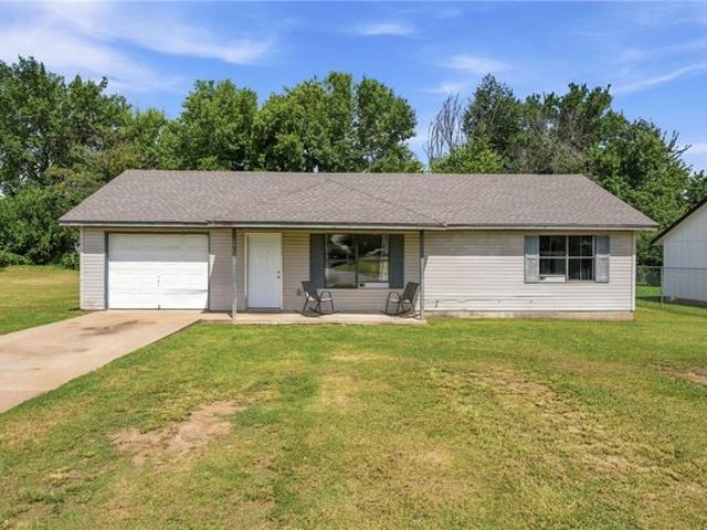 1713 N Inglewood St, Siloam Springs, AR 72761