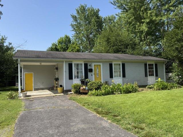 1713 College Farm Rd, Murray, KY 42071
