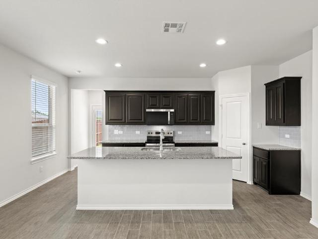 1713 Edgeway Drive