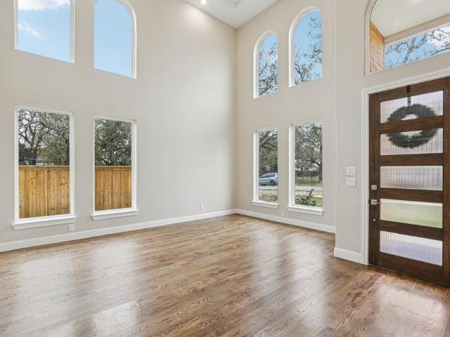 1713 Highland Drive W