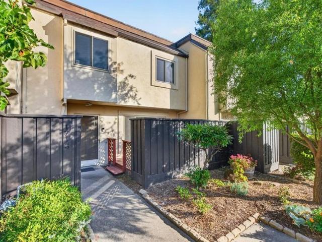 1713 Las Pravadas Ct, Santa Rosa, CA 95409