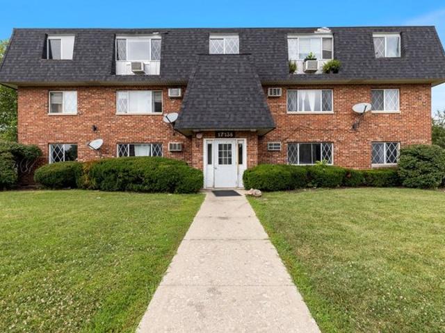 1713 st Ave Apt 5, Tinley Park, IL 60477