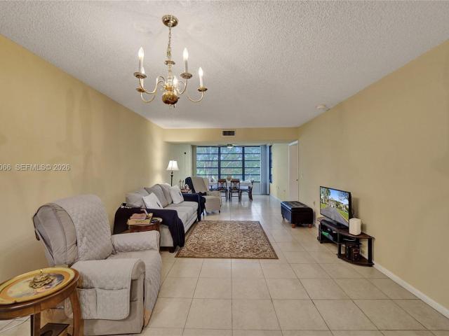 1713 Whitehall Dr, Unit 304, Davie, FL 33324 | MLS #A11948