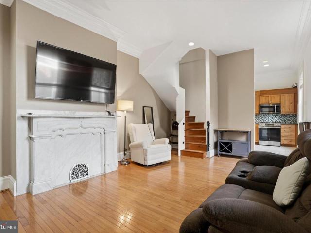 1713 00 Green Street # 5