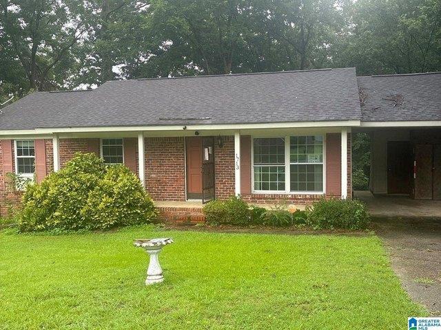 1713 5th Pl NW, Center Point, AL 35215