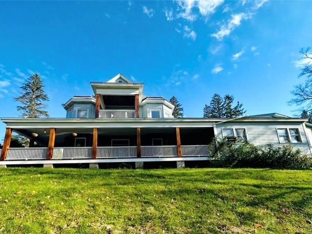 171 Cornell Ave, Stamford, NY 13788