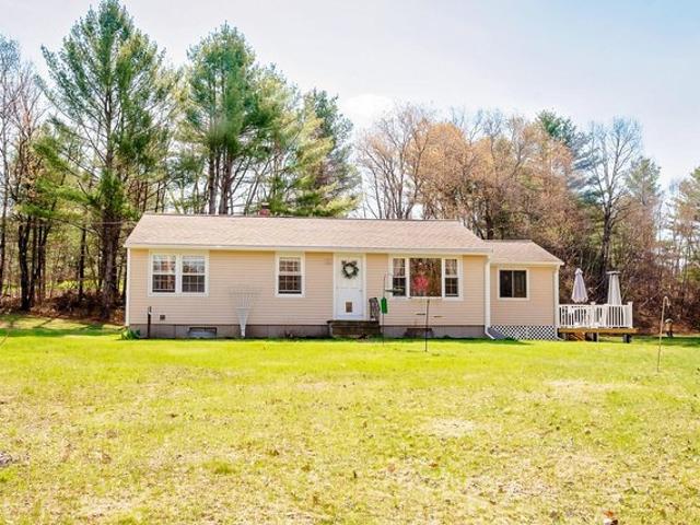 171 Adams Cir, Farmington, ME 04938