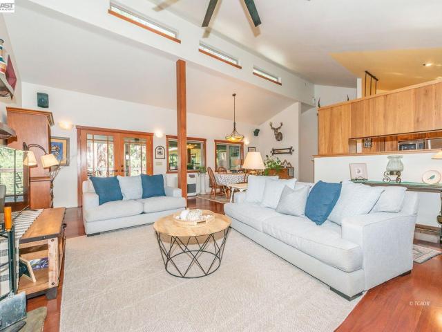 171 Airport Rd