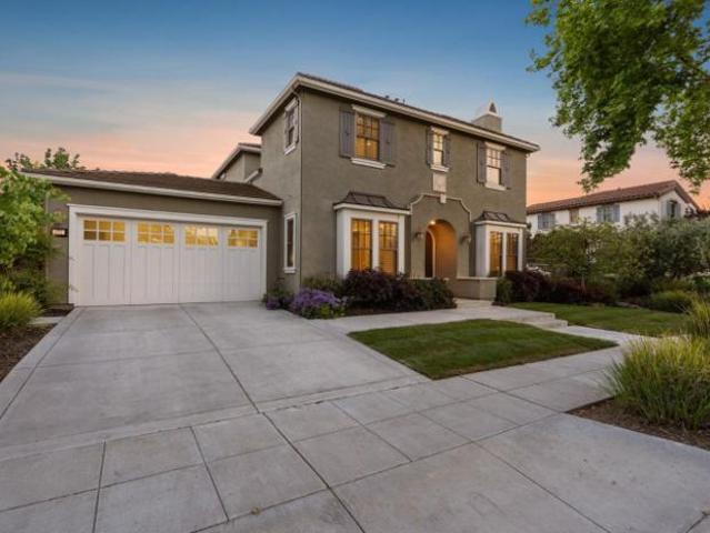 171 April Ln, Mountain View, CA 94040