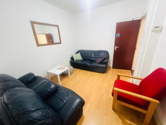 171 Dunluce Avenue, Belfast, BT9 7AX