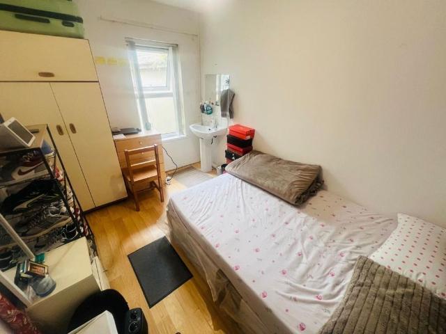 171 Dunluce Avenue, Belfast BT9 7AX