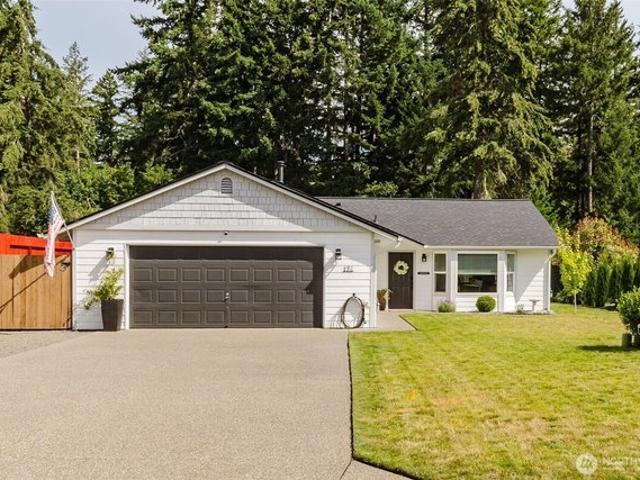 171 E Skylark Ct, Allyn, WA 98524