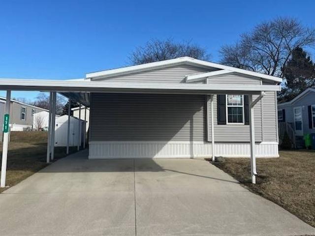 171 Flicker St, Rochester Hills, MI 48309