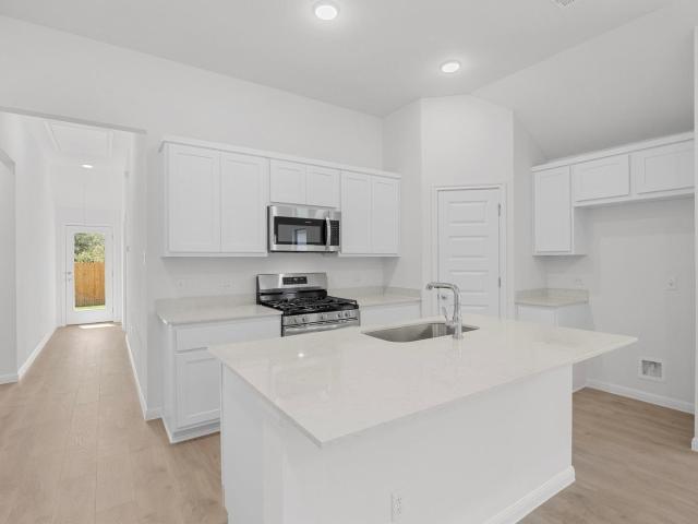 171 Hornet St
