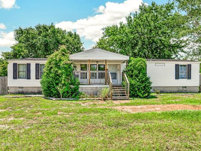 171 Oyster Ln, Hubert, NC 28539